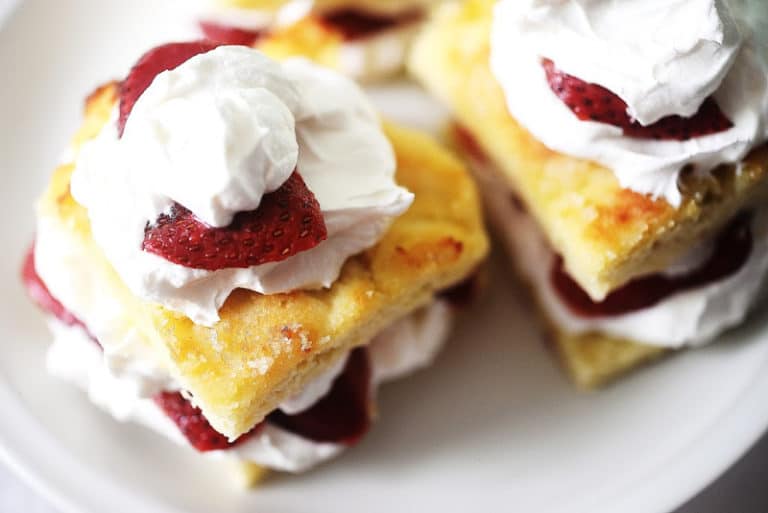 Keto Strawberry Shortcake Recipe | The Coconut Mama