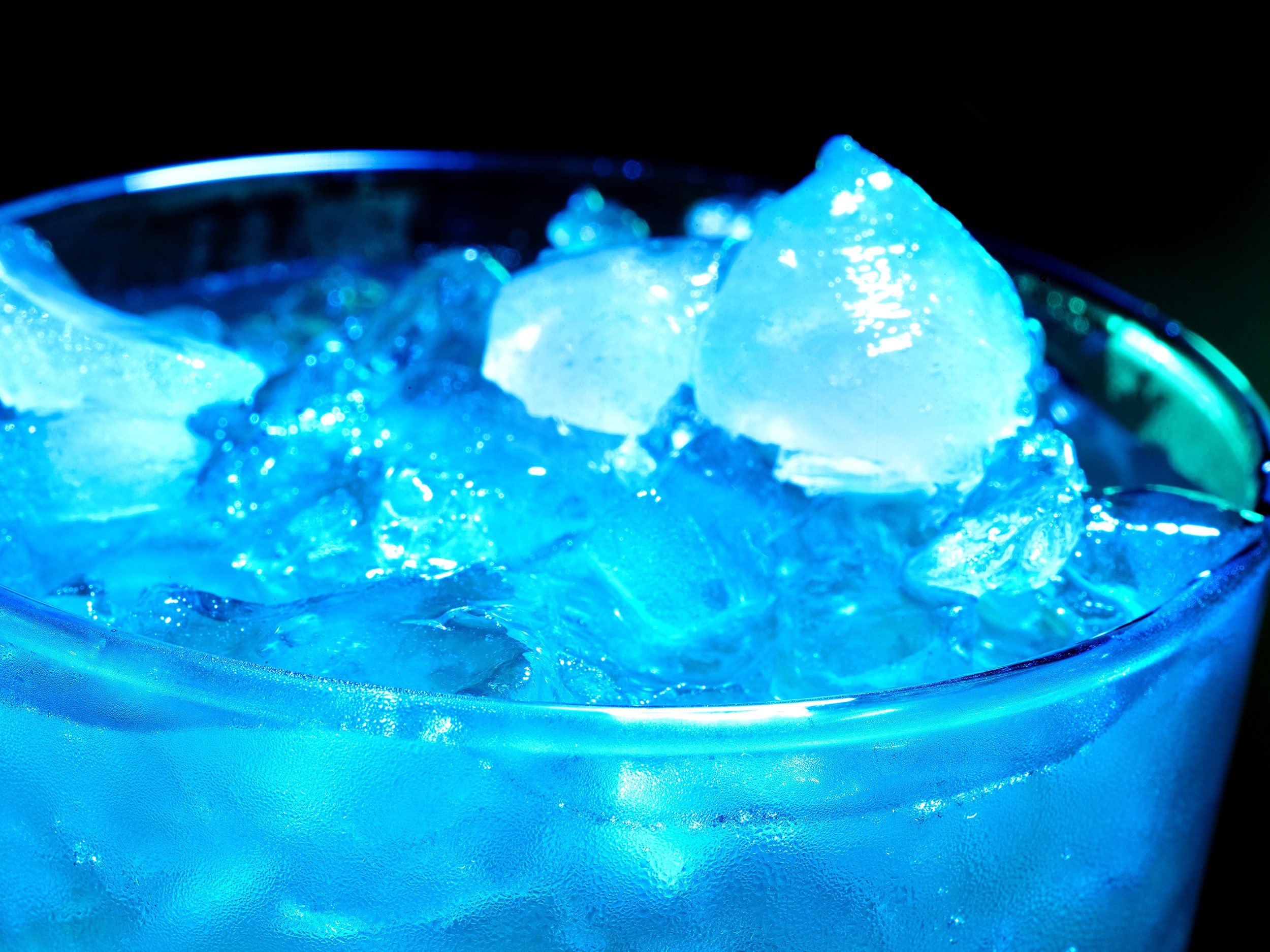 Blue Drinks - Listed with Pictures, Facts - The Coconut Mama