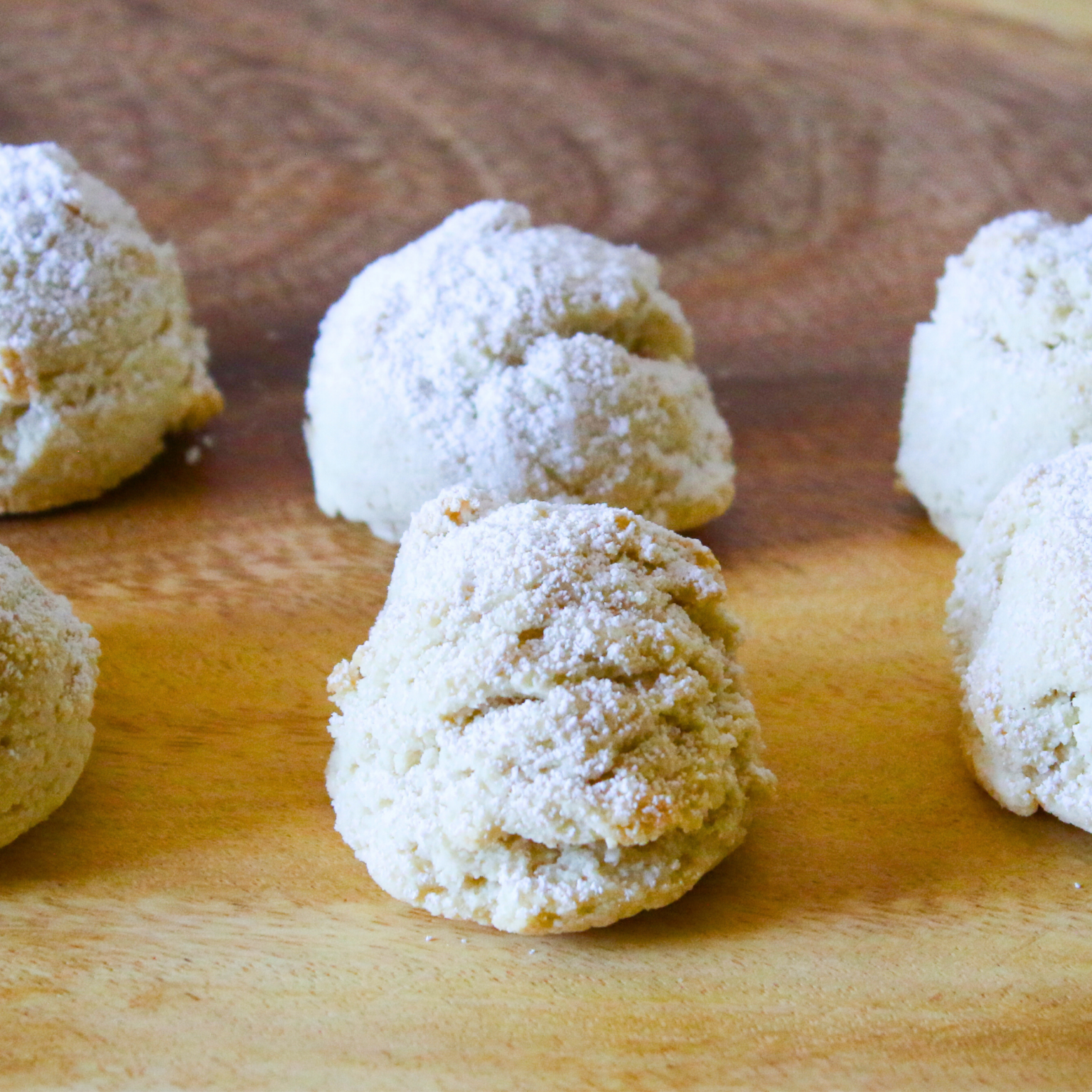 Almond Macaroon Cookies - The Coconut Mama