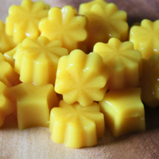 How To Make Turmeric Gummies - The Coconut Mama