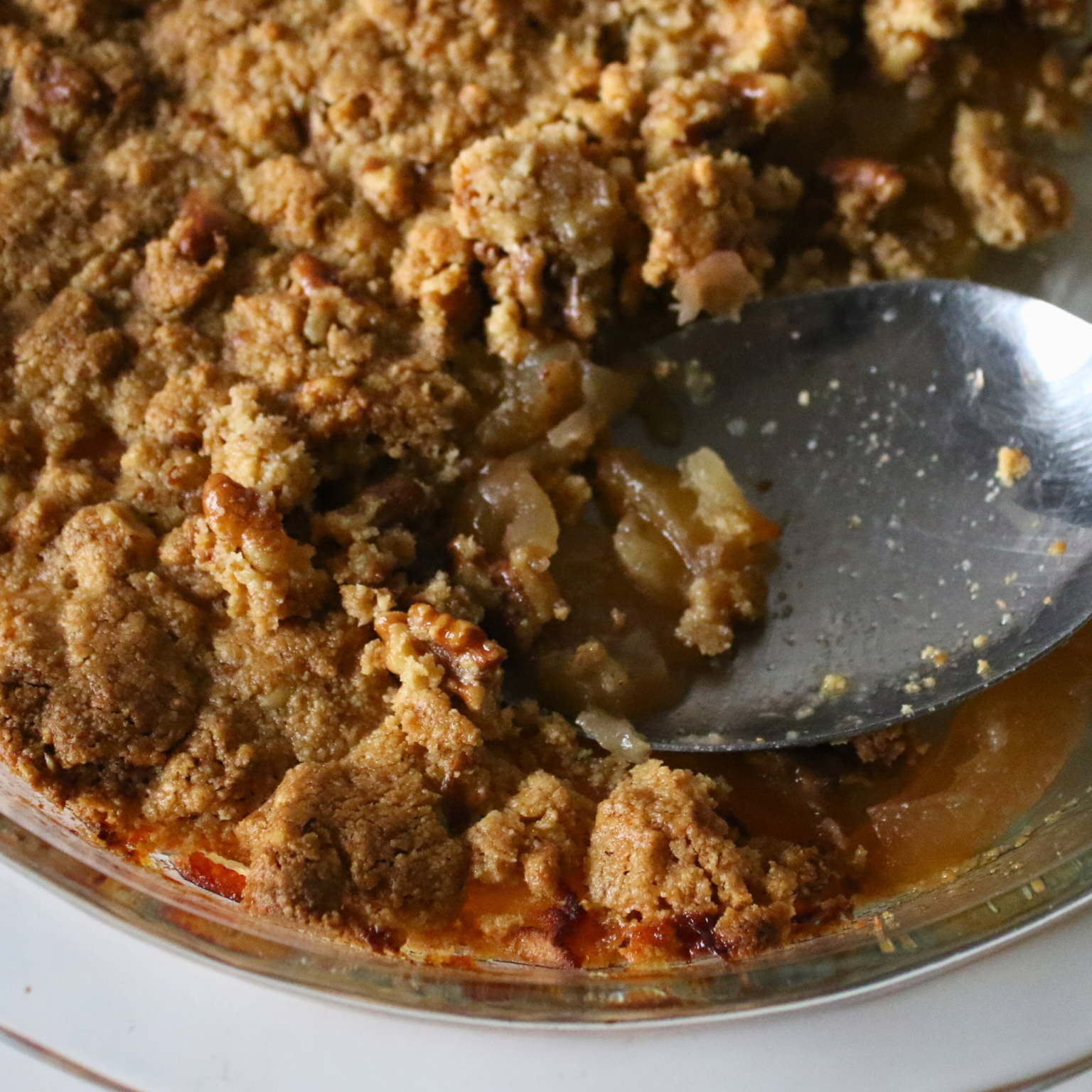 Gluten-Free Apple Crisp (with Almond Flour) - The Coconut Mama