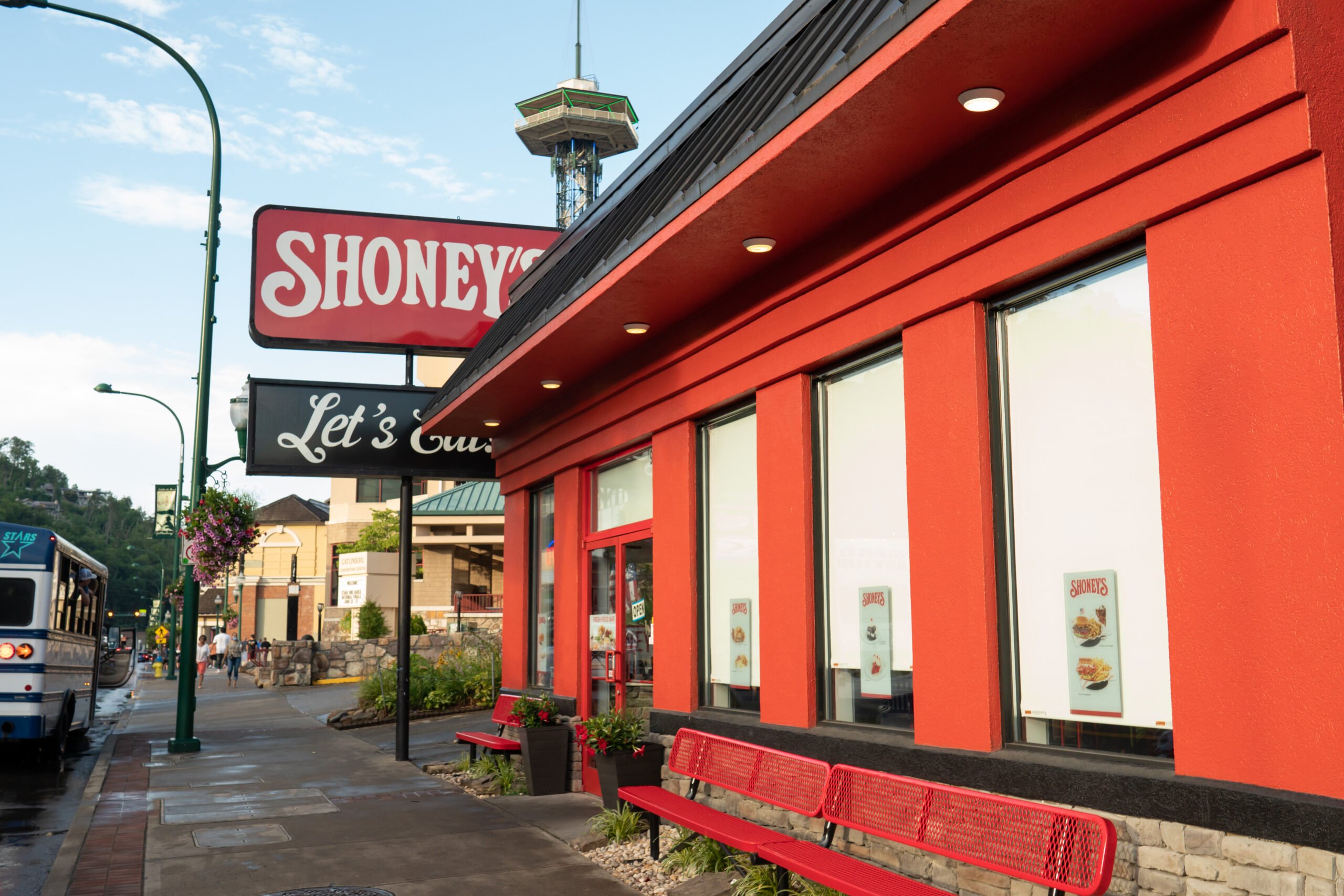 Sorry! America's Favorite Buffet Isn't Golden Corral or Cici's Pizza, According to New Customer ...